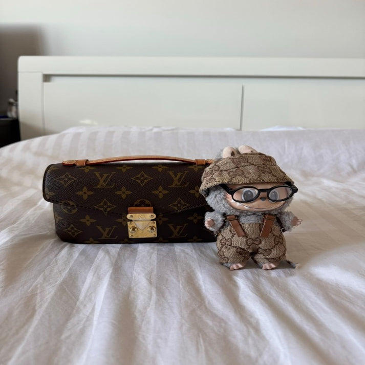 Labubu Doll Clothes – Distressed Brown Jeans Set (Gucci Style) – CutieBrook